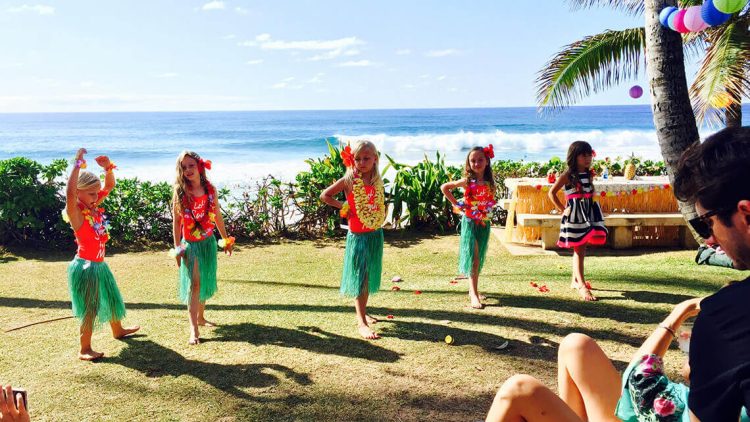 Hula Lessons - Hawaii Hula Company